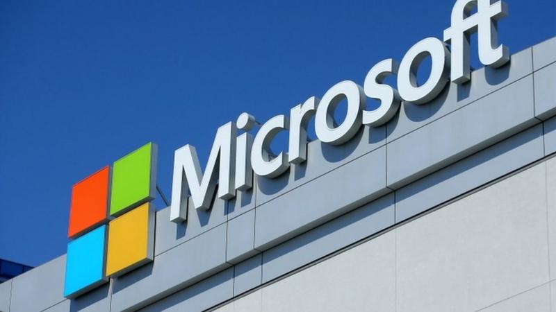Two Britons arrested over Microsoft hack - BBC News