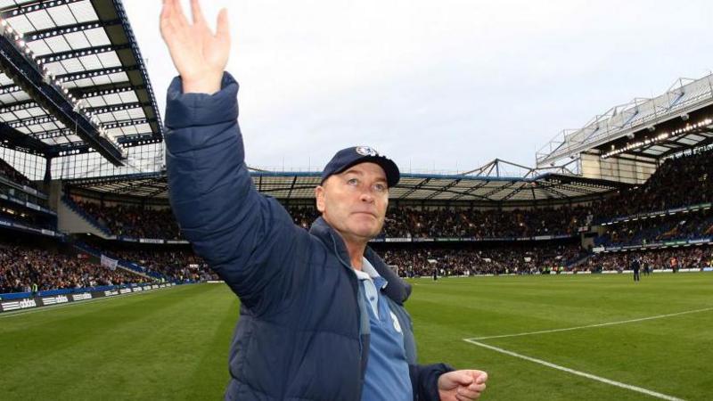 Fulham and Chelsea pay tribute to John Dempsey - BBC Sport