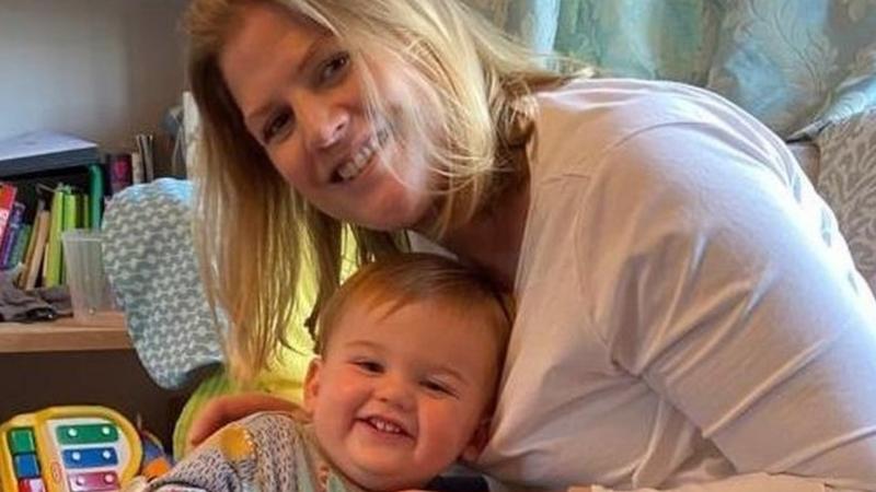 Parents of sudden-death children 'let down by NHS' - BBC News