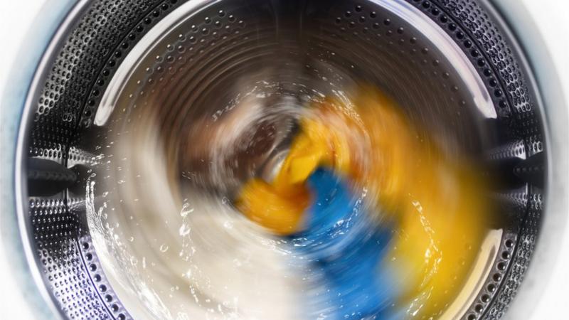 Washing machine owners must re-check for fire risk - BBC News