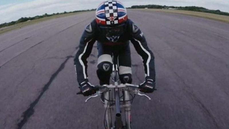 Cyclist Neil Campbell has 174mph Guinness World Record confirmed - BBC News