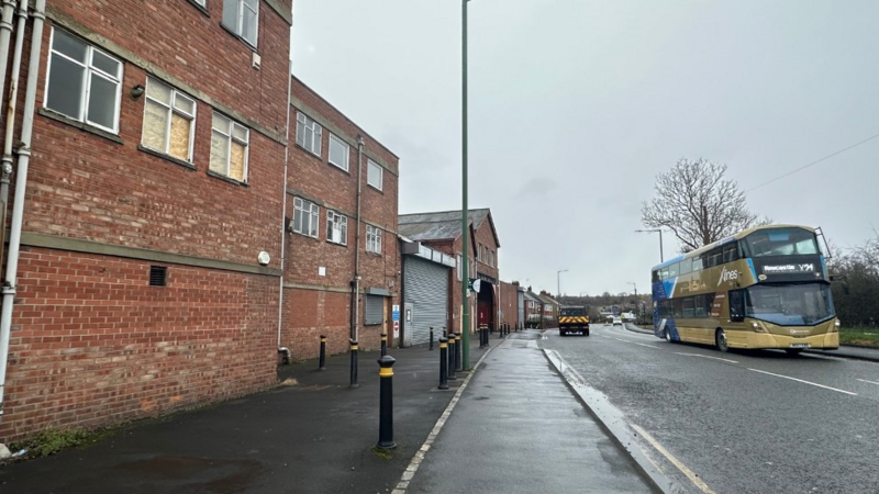 Durham bus station: Transport hub opens to public - BBC News