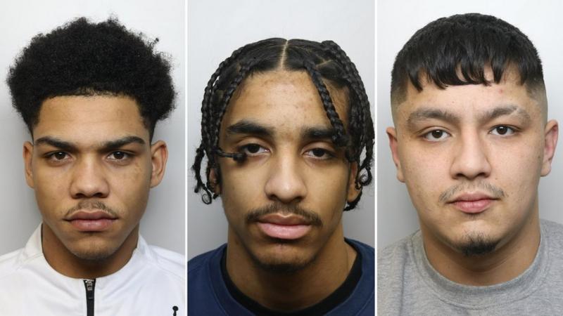 Jamie Meah: Leeds man in court charged with teenager's murder - BBC News