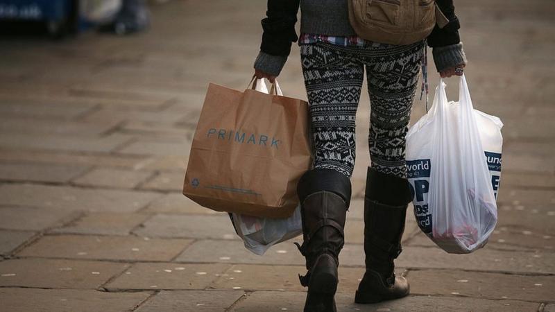 Serial returners cause problems for shops - BBC News