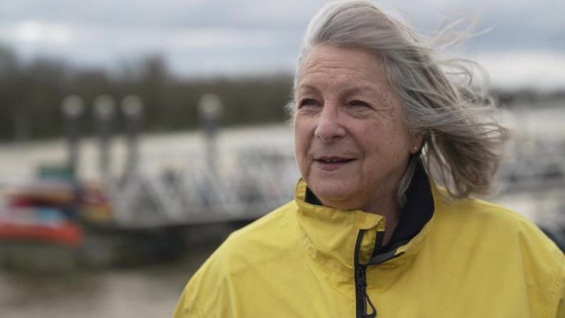 RNLI celebrates 200 years of 'saving lives at sea' - BBC News