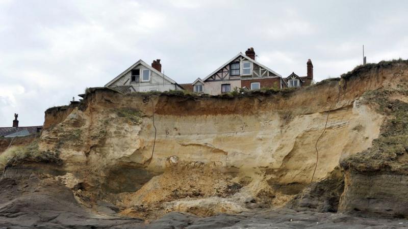 Norfolk sand: Has a colossal experiment worked? - BBC News