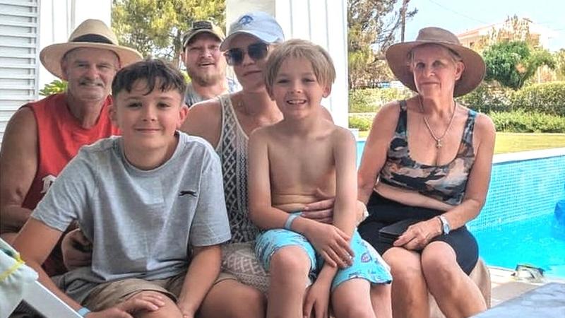 Corfu latest Greek island to evacuate over wildfires - BBC News