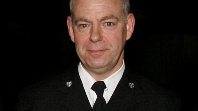 PC Ricky Gray remembered 15 years after shooting - BBC News