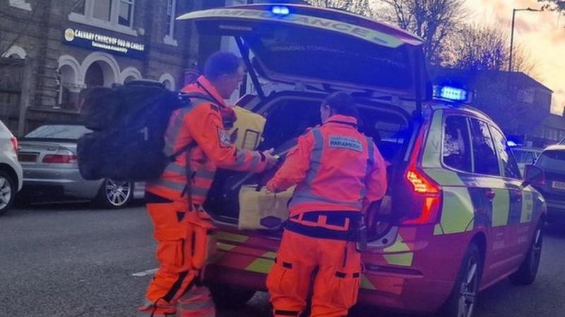 Tottenham Hotspur: Murder probe after stabbing near stadium - BBC News