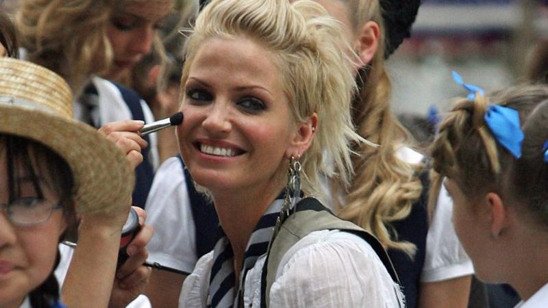 Sarah Harding: Cheryl and Girls Aloud bandmates lead tributes to singer ...