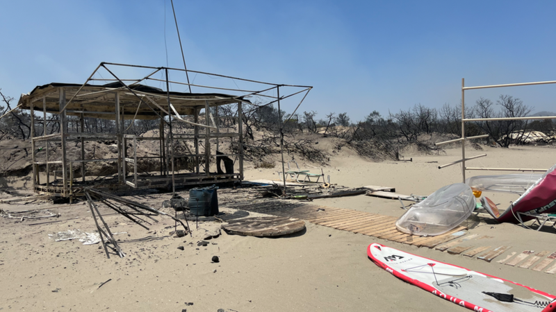 Rhodes wildfires are 'like a biblical catastrophe' - BBC News