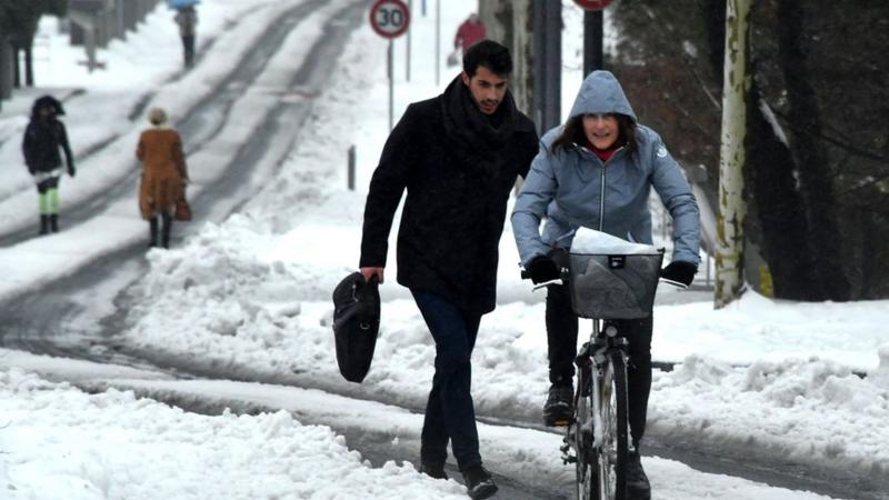 Snow in Europe: Deadly winter storm brings chaos - BBC News