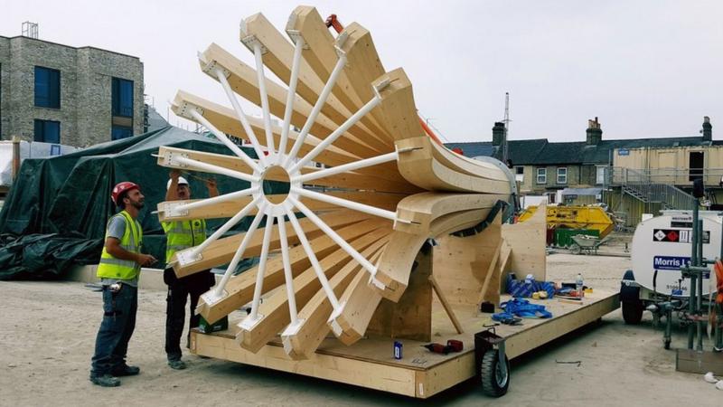 'Eco mosque' opens for prayers in Cambridge - BBC News