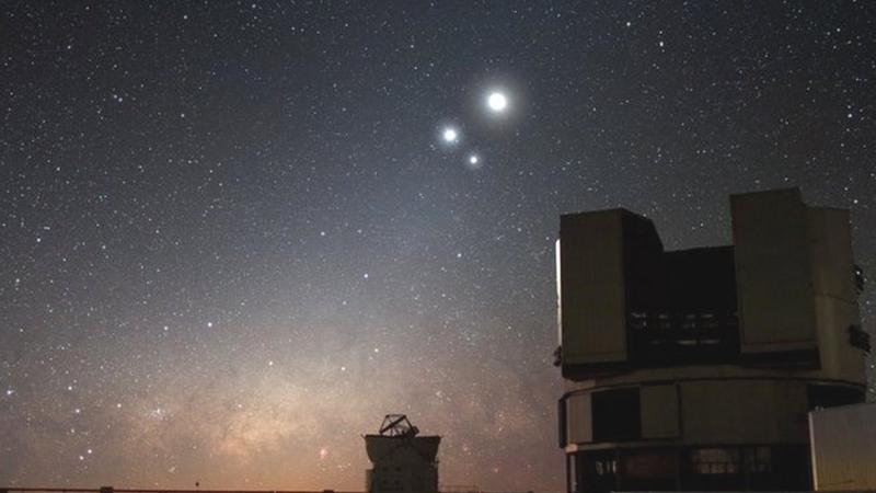 Astronomers work out when the first stars shone - BBC News