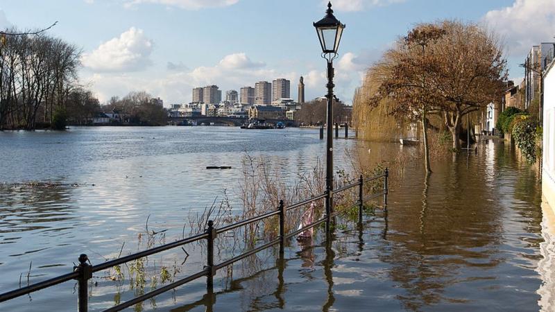 Flooding: What is it and what are the different types? - BBC Newsround