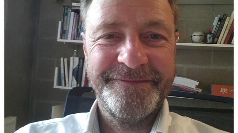 Stepfathers' youth a factor in child homicides - study - BBC News