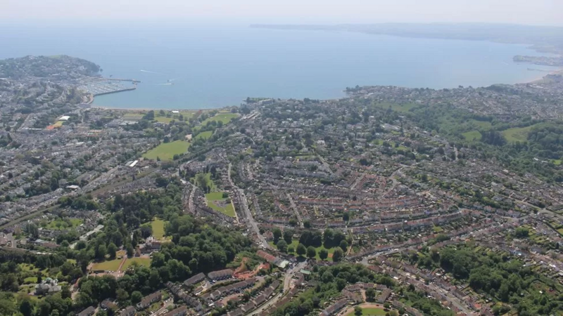 Second phase of Torquay Strand project under way - BBC News