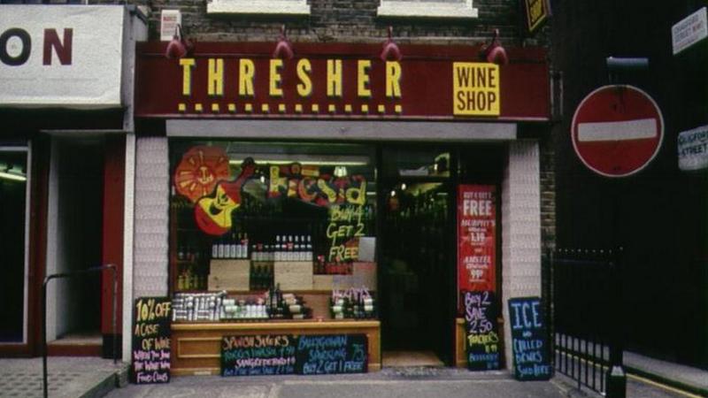 The shops that have vanished in your lifetime - BBC News