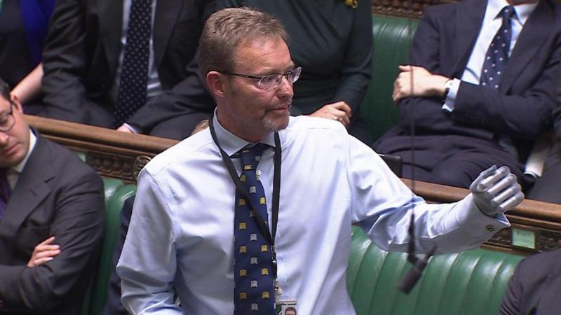 Craig Mackinlay: Former Thanet MP with sepsis completes zip wire - BBC News