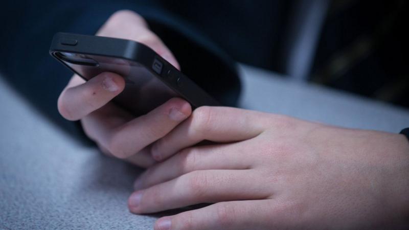 Lockdown Sexting Blackmail Concerns For Young People Sharing Images