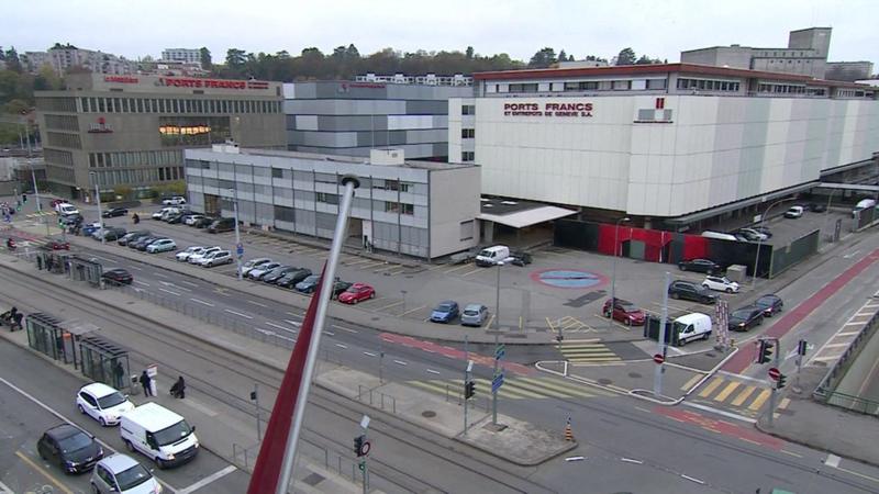 Geneva Free Port: The greatest art collection no-one can see - BBC News