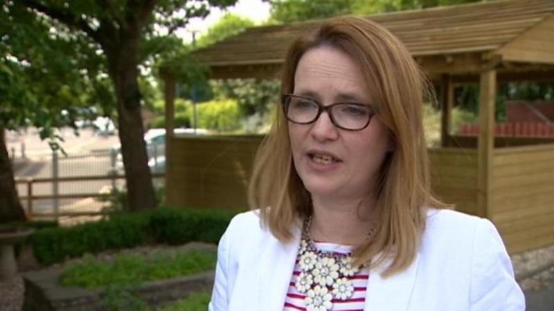 Welsh education: 'Ambitious' new curriculum unveiled - BBC News