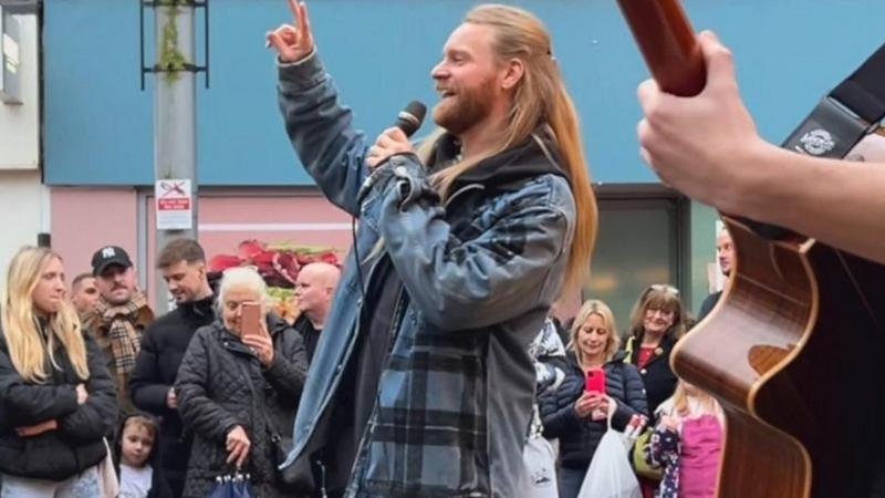 Sam Ryder - BBC News