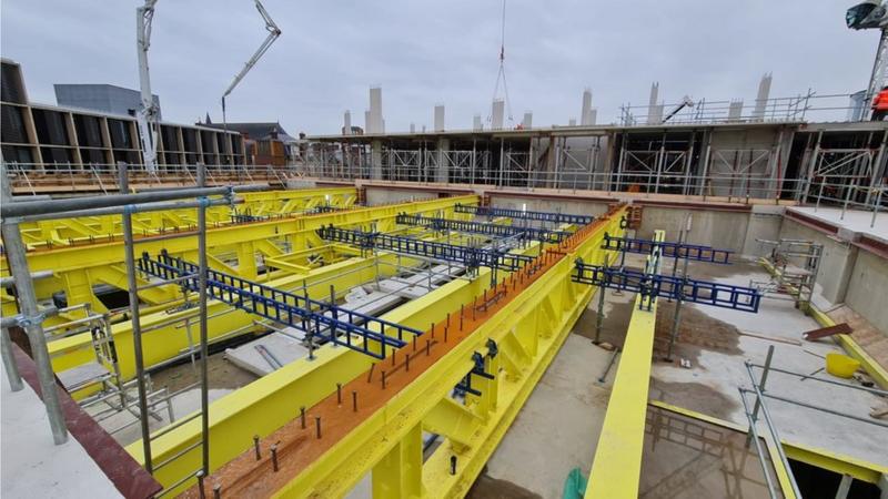 Time-lapse shows Oxford University's Schwarzman building taking shape ...