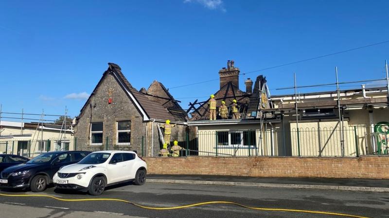 Tenby school fire: Manorbier pupils evacuated after blaze - BBC News