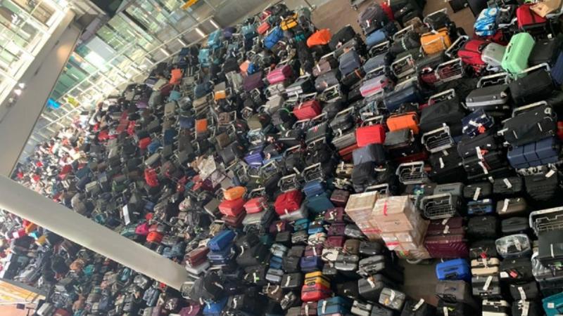 Lost luggage showing signs of recovery after hitting 10-year high - BBC ...