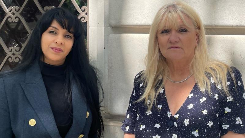 Post Office scandal: 'I lost absolutely everything' - BBC News
