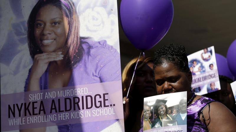 Chicago police hold four over live-streamed attack - BBC News