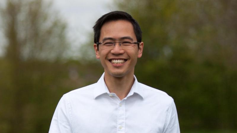 Magistrates' courts need 'younger, more diverse recruits' - BBC News