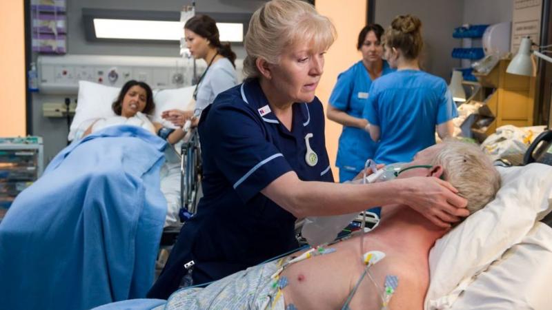 Derek Thompson: Casualty's Charlie Fairhead exits after 38 years - BBC News