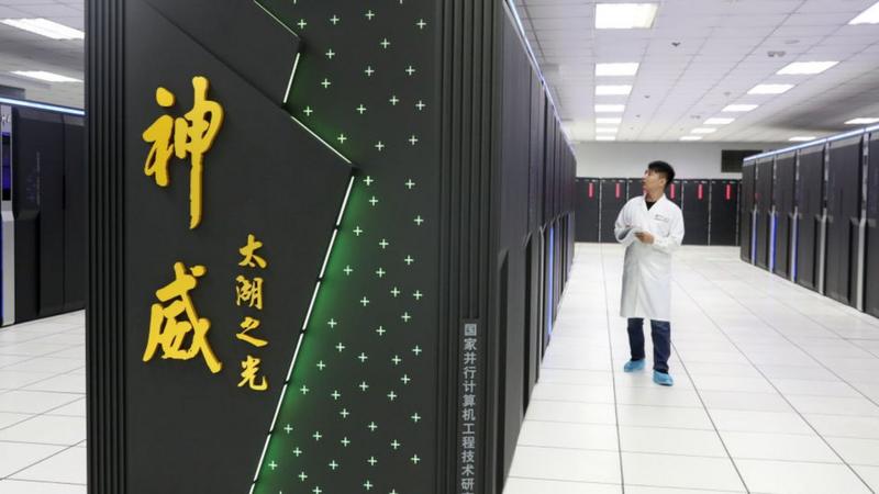 Met Office and Microsoft to build climate supercomputer - BBC News