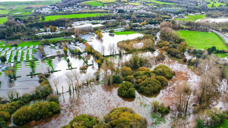 Wales weather: Tenby caravan site evacuated as Storm Ciarán hits - BBC News