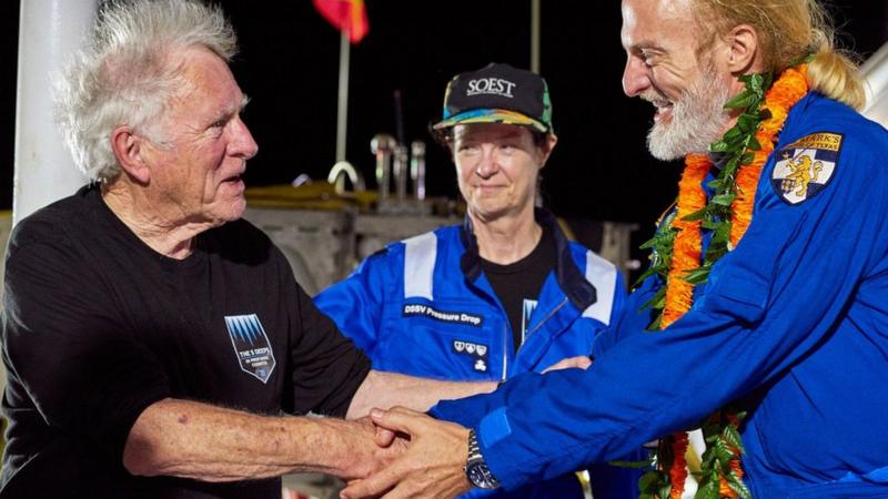 Don Walsh: The man who made the deepest ever dive - BBC News