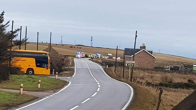 One person dies in three-car crash on A90 in Aberdeenshire - BBC News