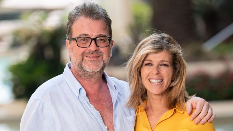 Derek Draper: Kate Garraway says husband has died, aged 56 - BBC News