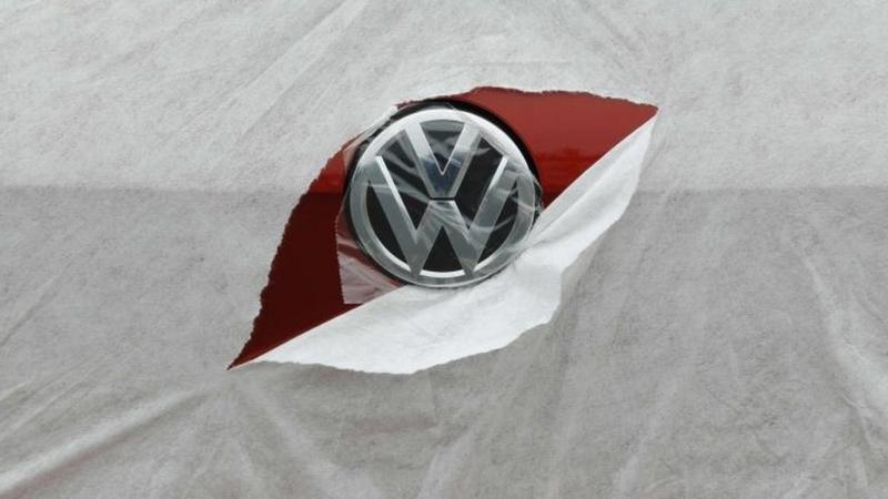 VW emissions scandal hits 11m vehicles - BBC News