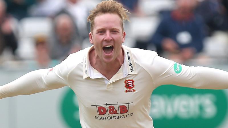 Simon Harmer: Essex off-spinner 'riding the wave' after taking 28 ...