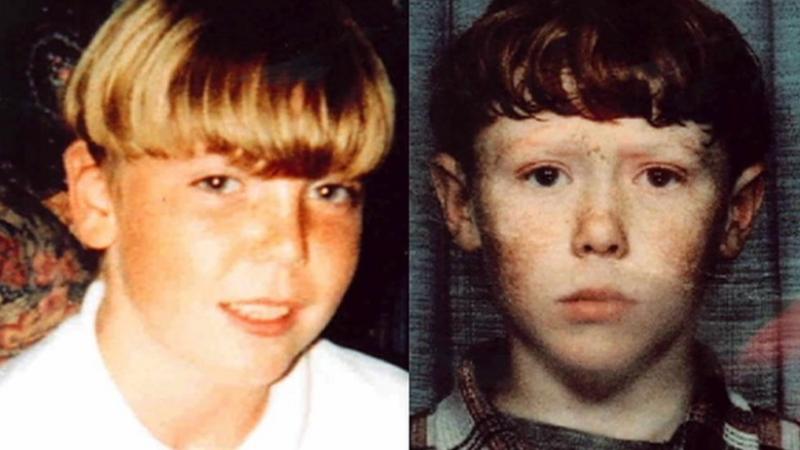 Milk Carton Kids: Brother's determination to find missing boys - BBC News