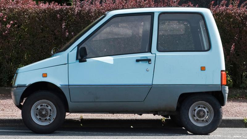 The little car you can drive in France without a licence - BBC News