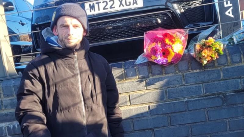 Scott Hall Road crash: Tributes left after mum and child killed in ...