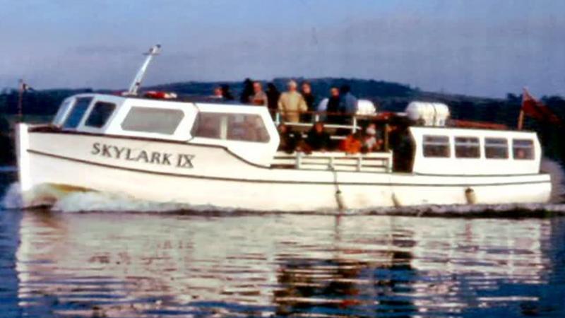 Dunkirk Little Ship to be floating museum on River Clyde - BBC News
