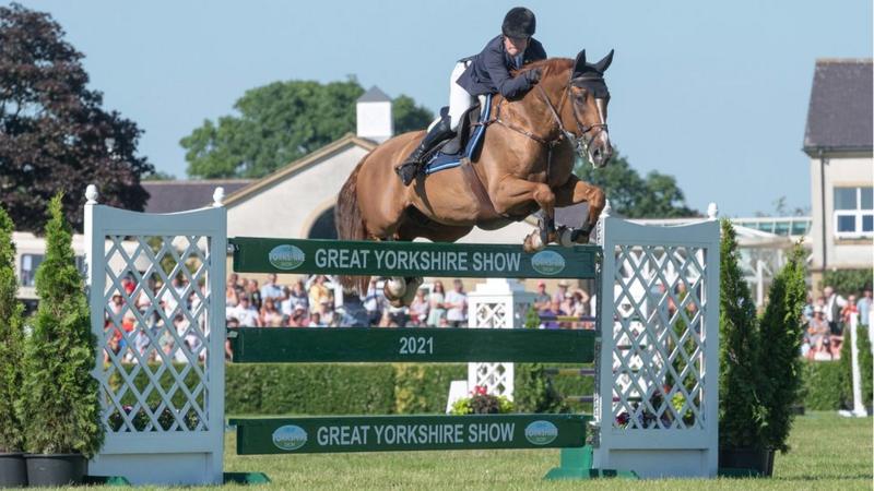 Great Yorkshire Show sells out as it prepares for 165th year - BBC News