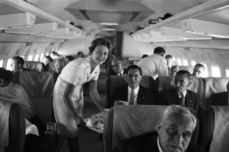 Should overhead lockers be centrally locked? - BBC News