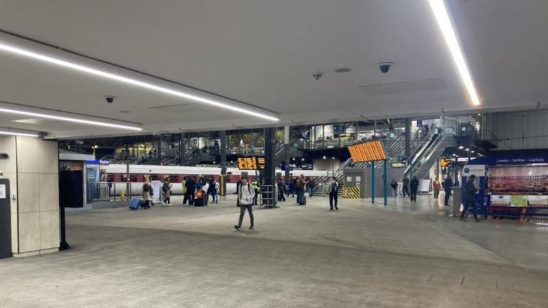 Leeds station disruption after fire breaks out on train - BBC News