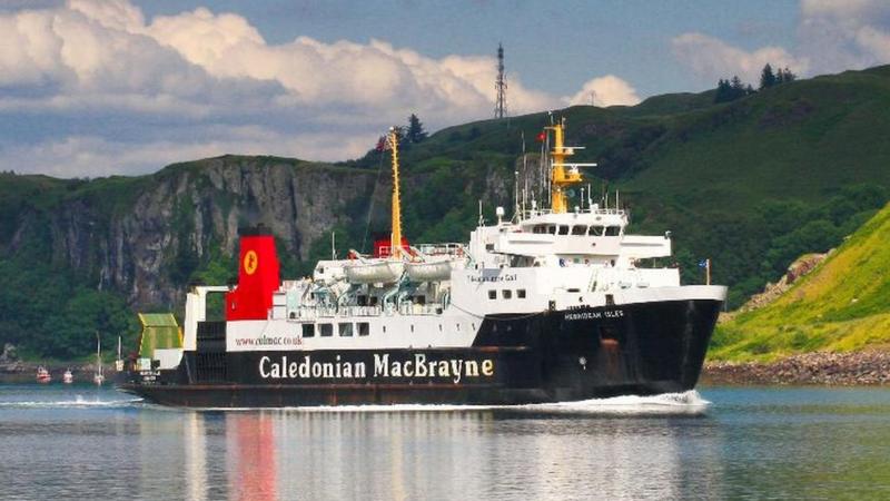 CalMac Islay ferry to be retired and scrapped after 38 years - BBC News