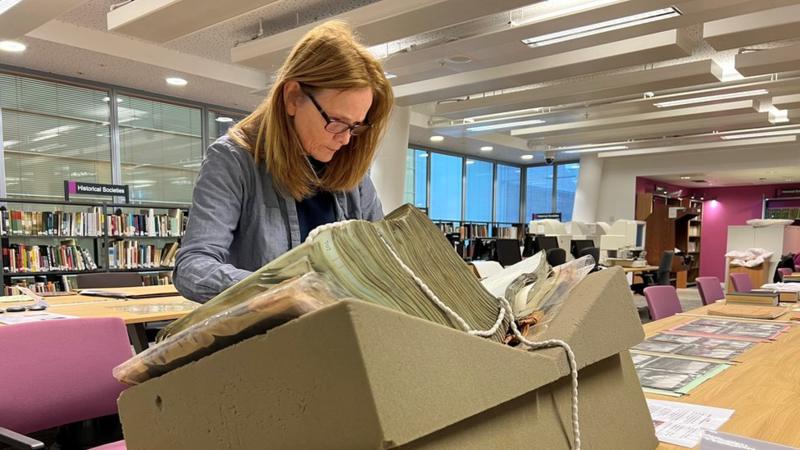 Tryweryn: The stories behind drowned village Capel Celyn - BBC News